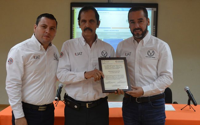 El Dr. Efrén Garza Cano nuevo director Academia Reynosa Aztlán