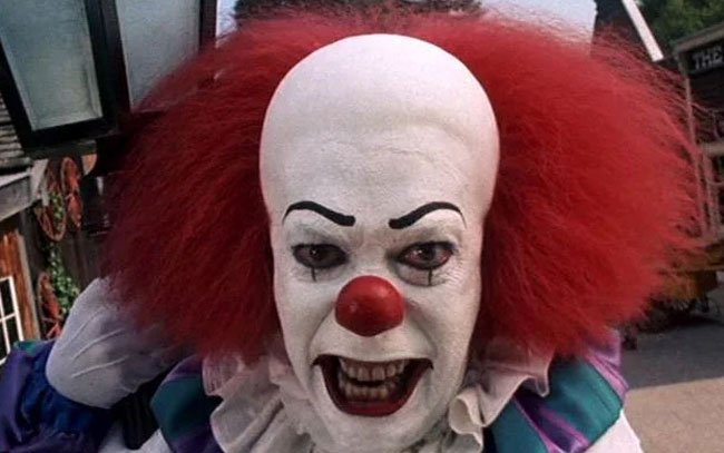 Pennywise regresa a la gran pantalla en la entrega más intensa de “IT”