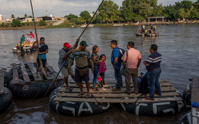 Cruzan migrantes Suchiate en balsas - Primera Vuelta Noticias