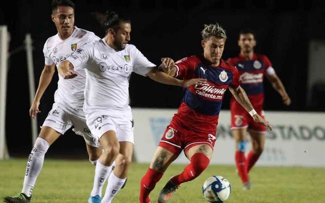 Las nuevas 'súper' Chivas logran su primer triunfo